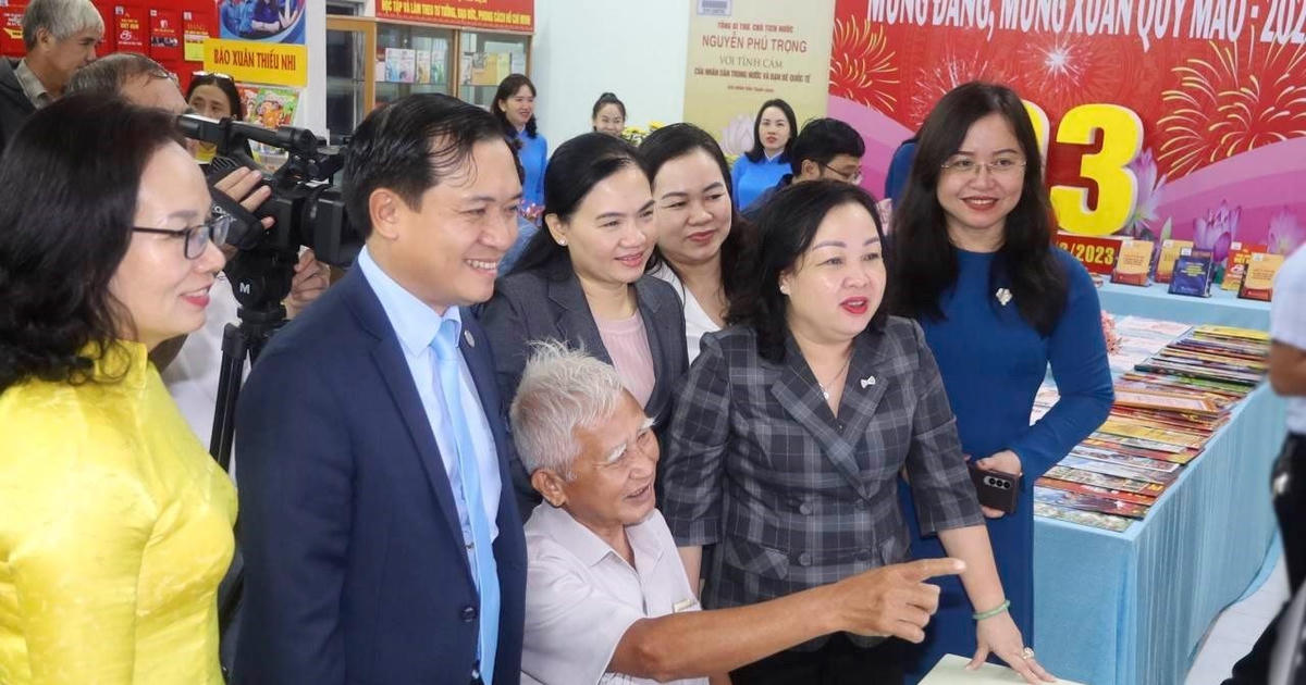 Hơn 100 đầu báo tham gia triển lãm hội báo Xuân trực tuyến năm 2023